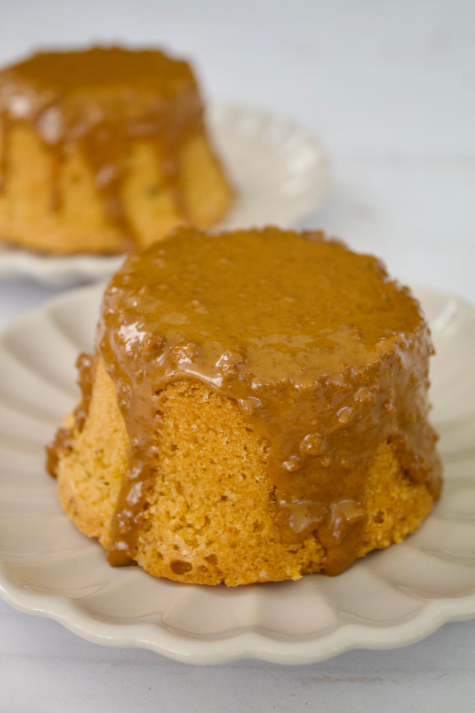 Biscoff Mini Cakes – My Whisk and I